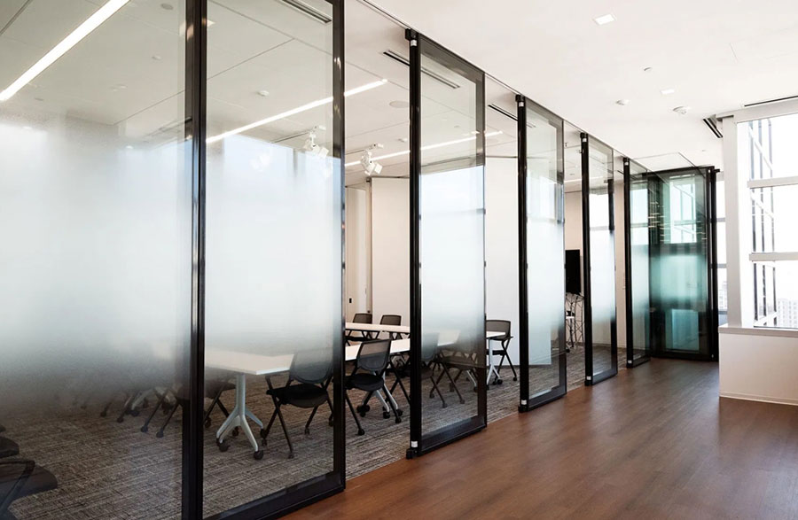 Creating a Tranquil Oasis in the Heart of the City: Soundproof Glass ...
